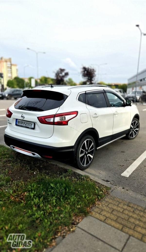 Ниссан Кашкай 2015 в Клайпеда на AUTOMOTO.COM.LV Ниссан Кашкай 2015 в Клайпеда, объемом двигателя 1.20 л и пробегом 74 тыс. км за 15500 €, фото 4 на AUTOMOTO.COM.LV