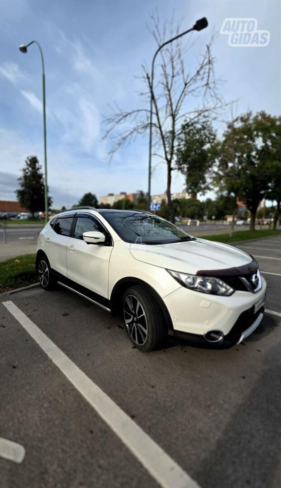 Nissan Qashqai 2015 Klaipėda, ar dzinēja tilpumu 1.20 L un nobraukumu 74 tūkst. km par 15500 €, foto 5 vietnē AUTOMOTO.COM.LV