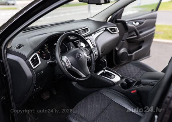 Nissan Qashqai 2015 in Tallinn, with an engine capacity of 1.20 L and mileage of 176 thousand km for 8400 €, photo 8 on AUTOMOTO.COM.LV