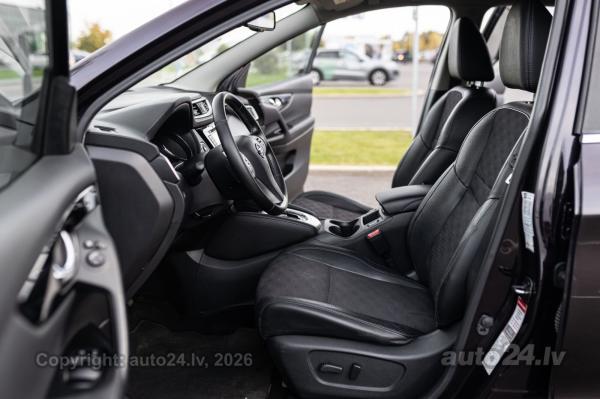 Nissan Qashqai 2015 in Tallinn, with an engine capacity of 1.20 L and mileage of 176 thousand km for 8400 €, photo 9 on AUTOMOTO.COM.LV