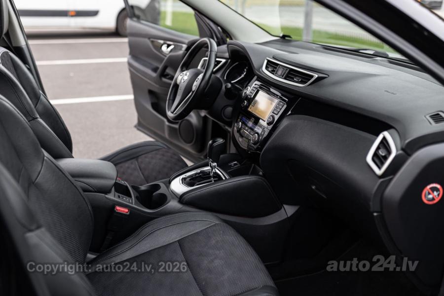 Nissan Qashqai 2015 Tallina, ar dzinēja tilpumu 1.20 L un nobraukumu 176 tūkst. km par 8400 €, foto 13 vietnē AUTOMOTO.COM.LV