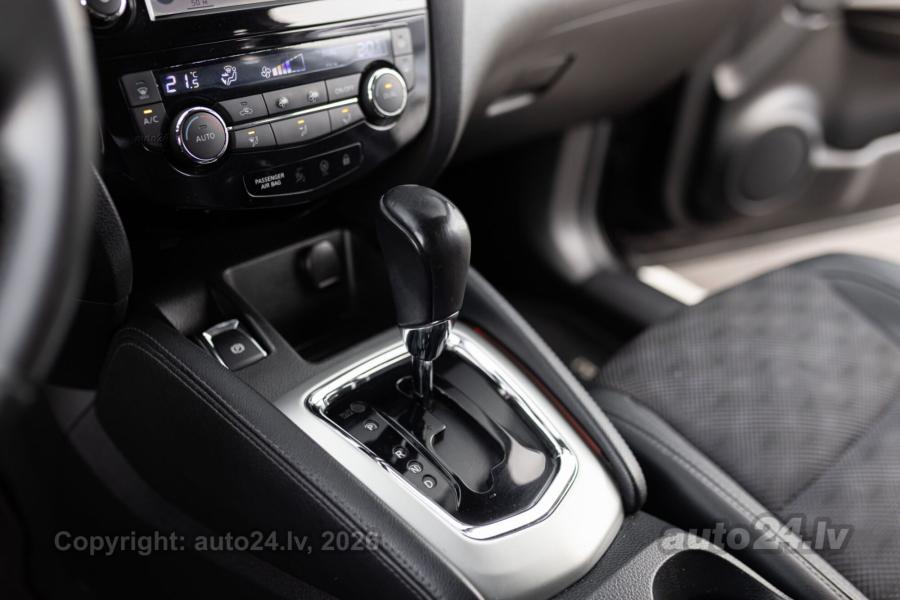 Nissan Qashqai 2015 Tallina, ar dzinēja tilpumu 1.20 L un nobraukumu 176 tūkst. km par 8400 €, foto 17 vietnē AUTOMOTO.COM.LV