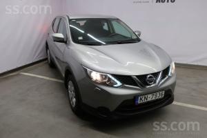 Nissan Qashqai 2016 in Riga, with an engine capacity of 1.60 L and mileage of 358 thousand km for 6990 €, photo 5 on AUTOMOTO.COM.LV