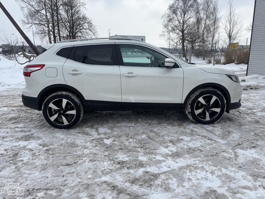 Nissan Qashqai 2016 Tauragė, ar dzinēja tilpumu 1.20 L un nobraukumu 140 tūkst. km par 7700 €, foto 7 vietnē AUTOMOTO.COM.LV