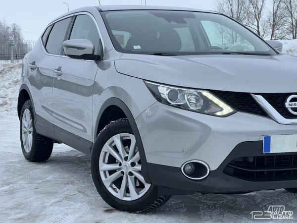 Nissan Qashqai 2016 in Taurage, with an engine capacity of 1.60 L and mileage of 185 thousand km for 8700 €, photo 5 on AUTOMOTO.COM.LV