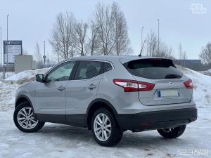 Nissan Qashqai 2016 in Taurage, with an engine capacity of 1.60 L and mileage of 185 thousand km for 8700 €, photo 6 on AUTOMOTO.COM.LV