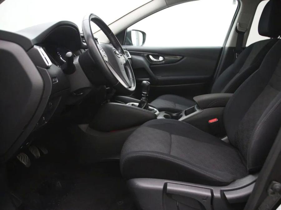 Nissan Qashqai 2016 in Vilnius, with an engine capacity of 1.20 L and mileage of 169 thousand km for 9999 €, photo 5 on AUTOMOTO.COM.LV