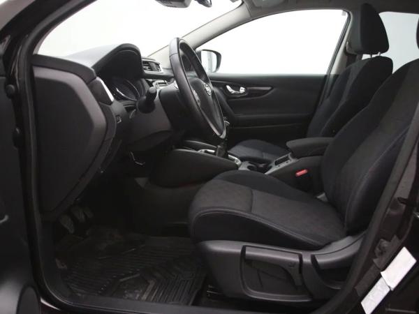 Nissan Qashqai 2016 in Vilnius, with an engine capacity of 1.20 L and mileage of 95 thousand km for 10699 €, photo 4 on AUTOMOTO.COM.LV
