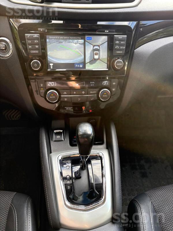 Nissan Qashqai 2016 in Riga, with an engine capacity of 1.60 L and mileage of 153 thousand km for 9700 €, photo 6 on AUTOMOTO.COM.LV