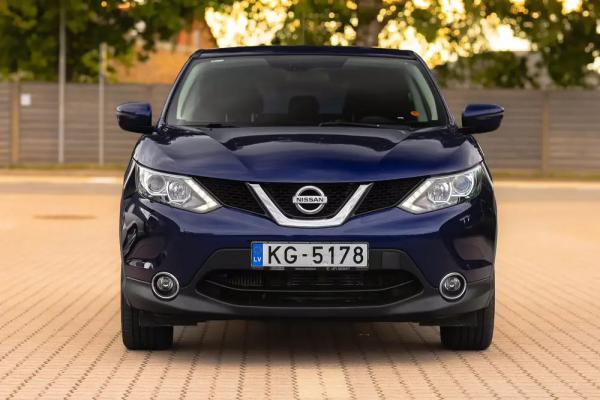 Nissan Qashqai 2016 in Jelgava, with an engine capacity of 1.60 L and mileage of 125 thousand km for 12700 €, photo 3 on AUTOMOTO.COM.LV