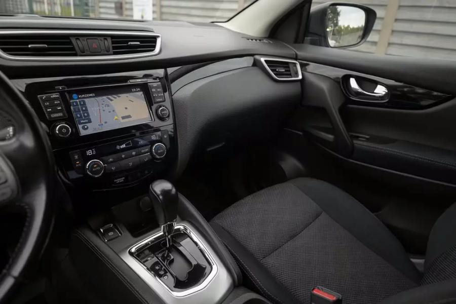 Nissan Qashqai 2016 Jelgava, ar dzinēja tilpumu 1.60 L un nobraukumu 125 tūkst. km par 12700 €, foto 13 vietnē AUTOMOTO.COM.LV