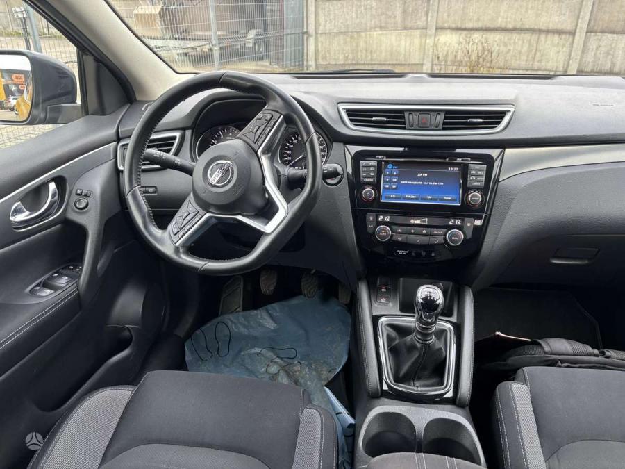 Nissan Qashqai 2017 Tauragė, ar dzinēja tilpumu 1.20 L un nobraukumu 82 tūkst. km par 10500 €, foto 10 vietnē AUTOMOTO.COM.LV
