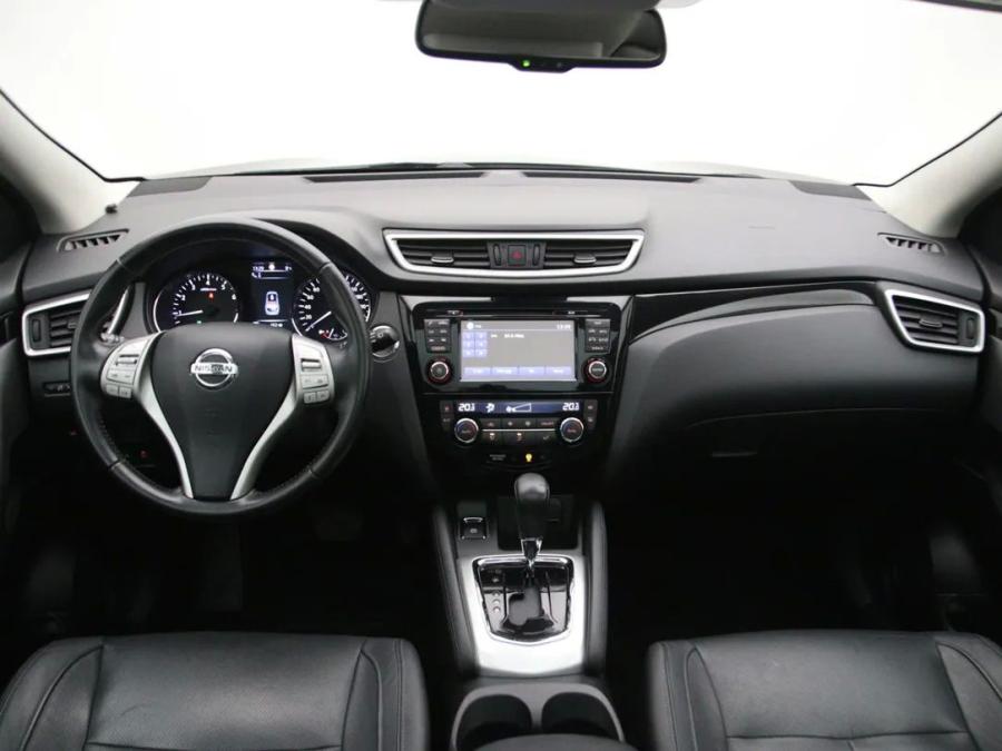 Nissan Qashqai 2017 in Vilnius, with an engine capacity of 1.20 L and mileage of 149 thousand km for 12199 €, photo 3 on AUTOMOTO.COM.LV
