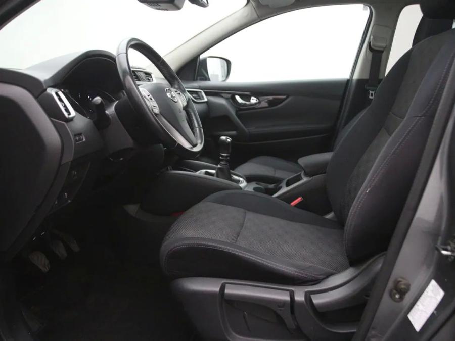 Nissan Qashqai 2017 in Vilnius, with an engine capacity of 1.20 L and mileage of 153 thousand km for 10899 €, photo 5 on AUTOMOTO.COM.LV