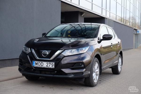 Nissan Qashqai 2017 in Vilnius, with an engine capacity of 1.20 L and mileage of 156 thousand km for 10500 €, photo 1 on AUTOMOTO.COM.LV