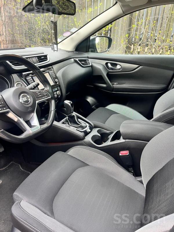 Nissan Qashqai 2017 in Riga, with an engine capacity of 1.20 L and mileage of 156 thousand km for 9900 €, photo 7 on AUTOMOTO.COM.LV