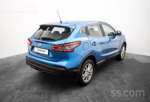 Nissan Qashqai 2018 in Tallinn, with an engine capacity of 1.20 L and mileage of 92 thousand km for 10999 €, photo 4 on AUTOMOTO.COM.LV