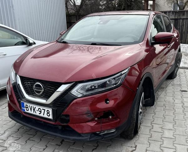 Nissan Qashqai 2018 in Radviliskis, with an engine capacity of 1.20 L and mileage of 68 thousand km for 6650 €, photo 2 on AUTOMOTO.COM.LV