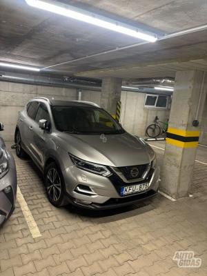 Nissan Qashqai 2018 in Vilnius, with an engine capacity of 1.20 L and mileage of 93 thousand km for 11599 €, photo  on AUTOMOTO.COM.LV