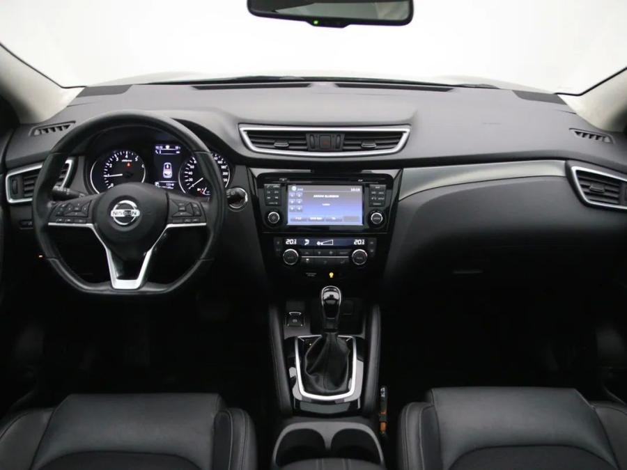 Nissan Qashqai 2018 in Vilnius, with an engine capacity of 1.20 L and mileage of 109 thousand km for 14799 €, photo 3 on AUTOMOTO.COM.LV