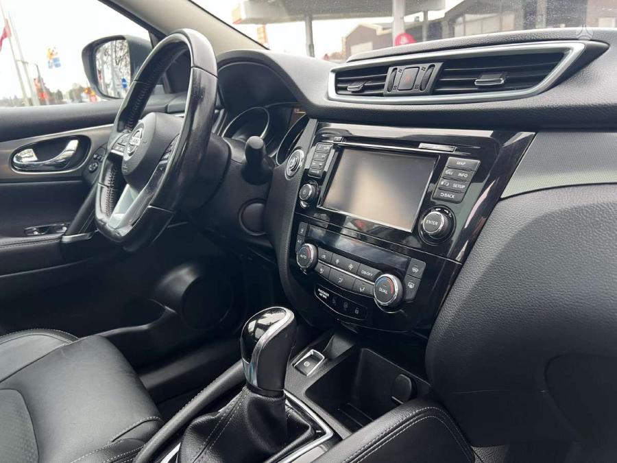Nissan Qashqai 2019 in Kaunas, with an engine capacity of 1.60 L and mileage of 195 thousand km for 13500 €, photo 29 on AUTOMOTO.COM.LV