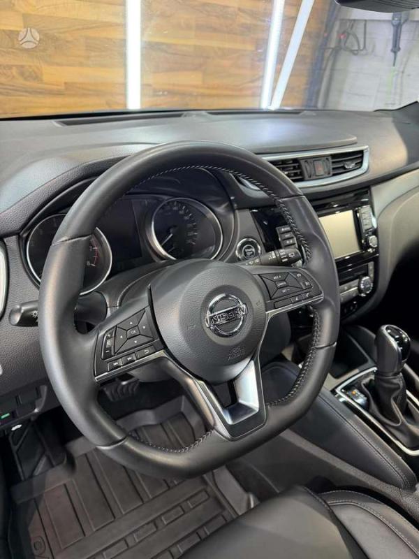Nissan Qashqai 2019 in Birzai, with an engine capacity of 1.33 L and mileage of 148 thousand km for 16999 €, photo 6 on AUTOMOTO.COM.LV