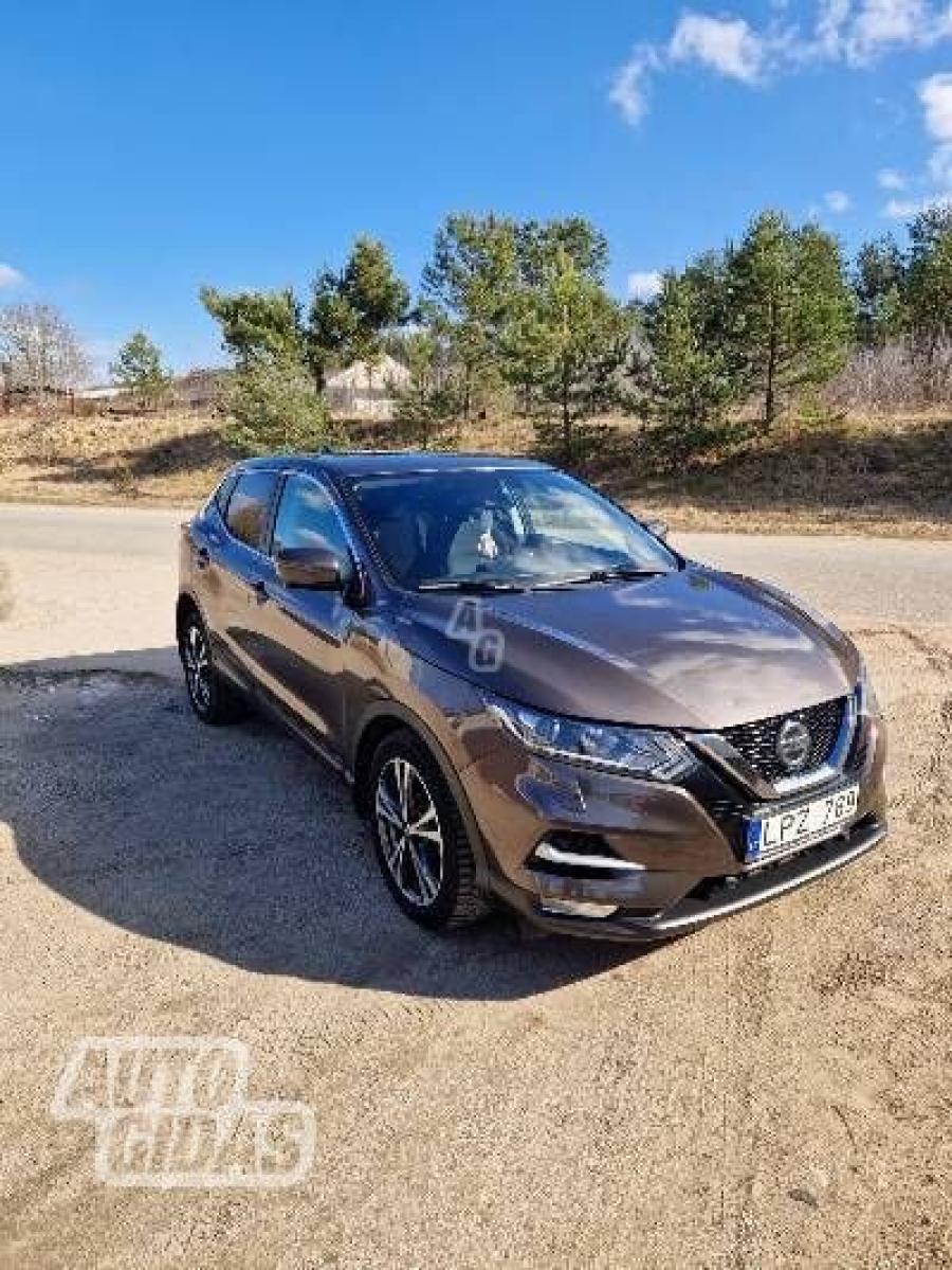 Nissan Qashqai 2020 Varėna, ar dzinēja tilpumu 1.30 L un nobraukumu 47 tūkst. km par 15500 €, foto 1 vietnē AUTOMOTO.COM.LV