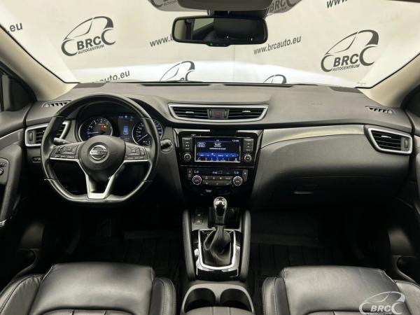 Nissan Qashqai 2021 in Vilnius, with an engine capacity of 1.33 L and mileage of 80 thousand km for 17900 €, photo 3 on AUTOMOTO.COM.LV