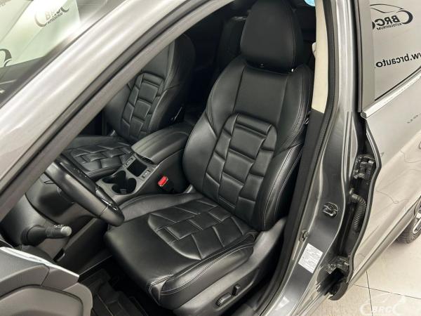 Nissan Qashqai 2021 in Vilnius, with an engine capacity of 1.33 L and mileage of 80 thousand km for 17900 €, photo 5 on AUTOMOTO.COM.LV