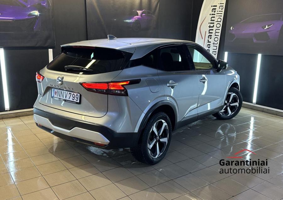 Nissan Qashqai 2022 in Vilnius, with an engine capacity of 1.30 L and mileage of 113 thousand km for 18250 €, photo 3 on AUTOMOTO.COM.LV