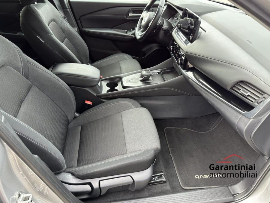 Nissan Qashqai 2022 in Vilnius, with an engine capacity of 1.30 L and mileage of 113 thousand km for 18250 €, photo 5 on AUTOMOTO.COM.LV