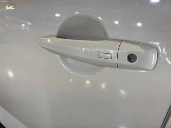 Nissan Qashqai 2022 in Vilnius, with an engine capacity of 1.30 L and mileage of 88 thousand km for 18850 €, photo 5 on AUTOMOTO.COM.LV