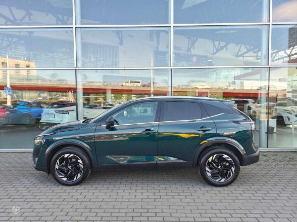 Green Nissan Qashqai 2025 in Vilnius, with an engine capacity of 1.33 L and mileage of 27 thousand km for 27000 €, photo 2 on AUTOMOTO.COM.LV