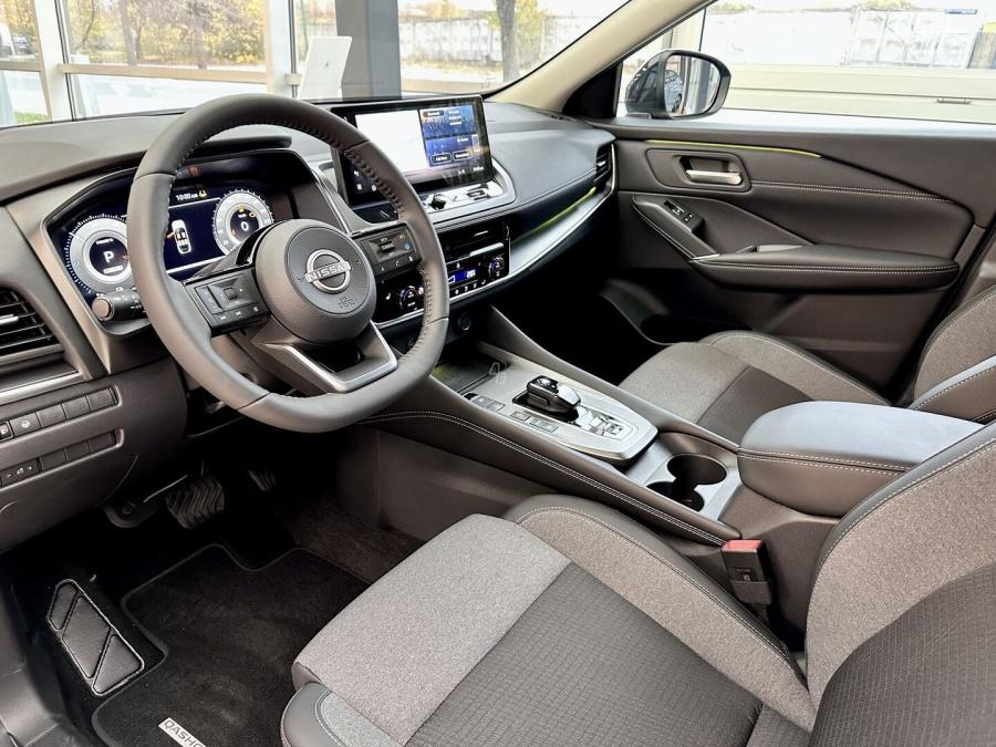 Zaļš Nissan Qashqai 2026 Klaipėda, ar dzinēja tilpumu 1.30 L un nobraukumu 5 tūkst. km par 31390 €, foto 4 vietnē AUTOMOTO.COM.LV