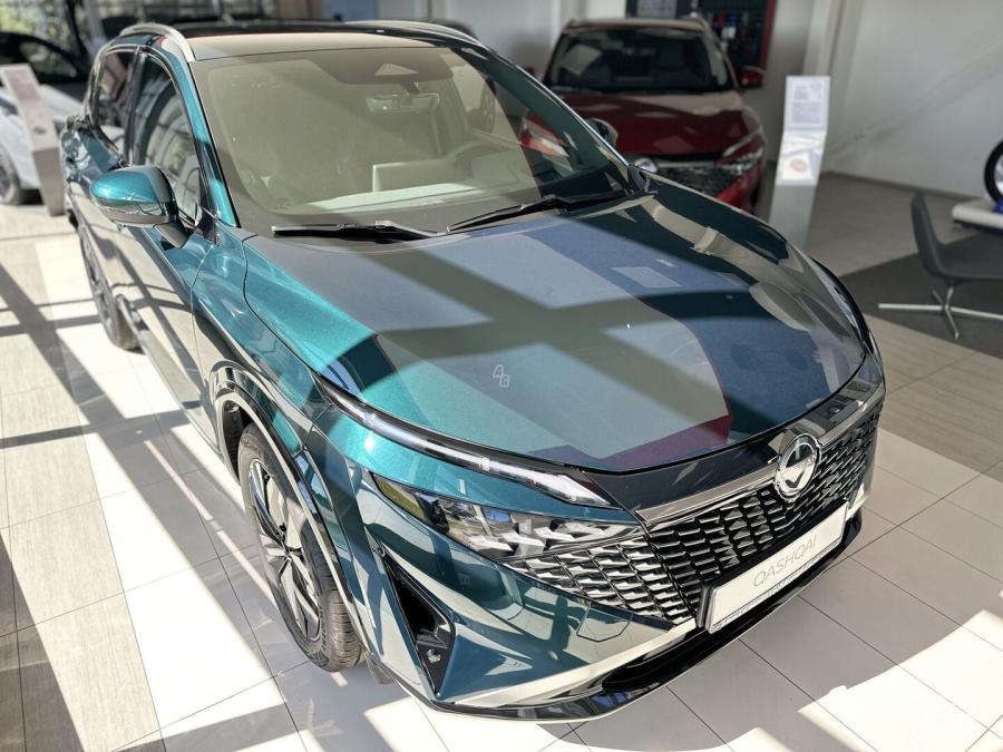 Green Nissan Qashqai 2026 in Klaipeda, with an engine capacity of 1.30 L and mileage of 0 thousand km for 34990 €, photo 1 on AUTOMOTO.COM.LV