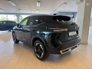 Green Nissan Qashqai 2026 in Siauliai, with an engine capacity of 1.33 L and mileage of 0 thousand km for 31190 €, photo 5 on AUTOMOTO.COM.LV