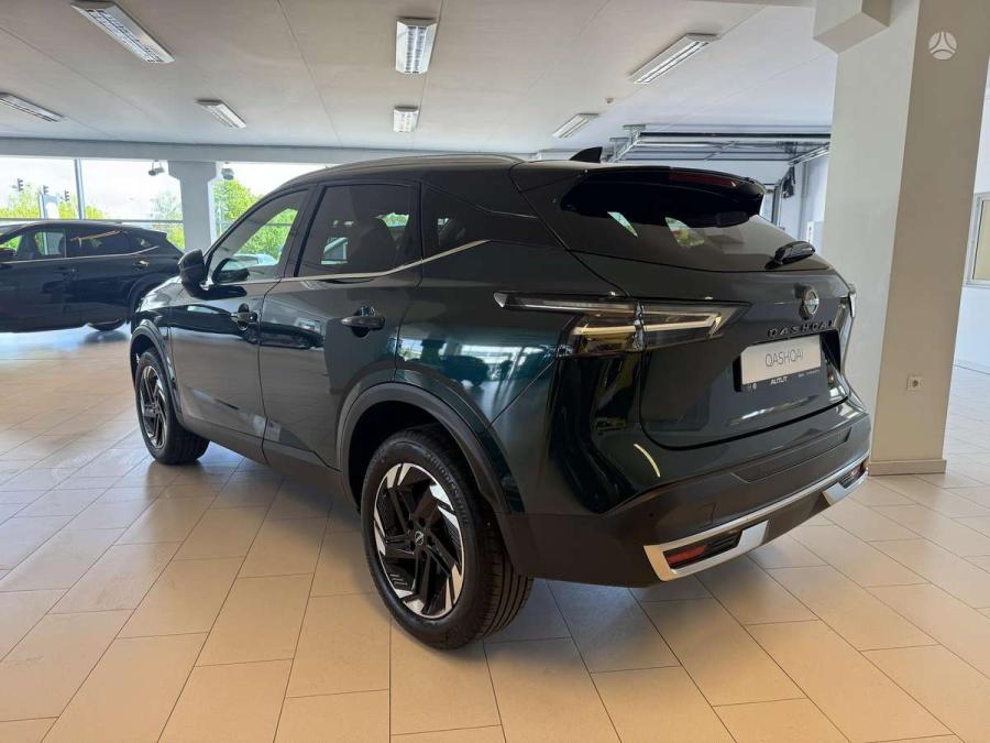 Green Nissan Qashqai 2026 in Siauliai, with an engine capacity of 1.33 L and mileage of 0 thousand km for 31190 €, photo 5 on AUTOMOTO.COM.LV
