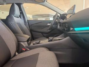 Green Nissan Qashqai 2026 in Siauliai, with an engine capacity of 1.33 L and mileage of 0 thousand km for 31190 €, photo 13 on AUTOMOTO.COM.LV