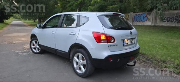 Pelēks Nissan Qashqai 2006 Rīga, ar dzinēja tilpumu 1.50 L un nobraukumu 335 tūkst. km par 3700 €, foto 4 vietnē AUTOMOTO.COM.LV