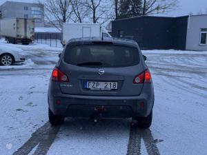 Grey Nissan Qashqai 2007 in Klaipeda, with an engine capacity of 2.00 L and mileage of 291 thousand km for 2600 €, photo 7 on AUTOMOTO.COM.LV