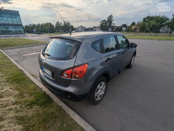 Pelēks Nissan Qashqai 2007 Panevēža, ar dzinēja tilpumu 1.60 L un nobraukumu 250 tūkst. km par 3000 €, foto 5 vietnē AUTOMOTO.COM.LV