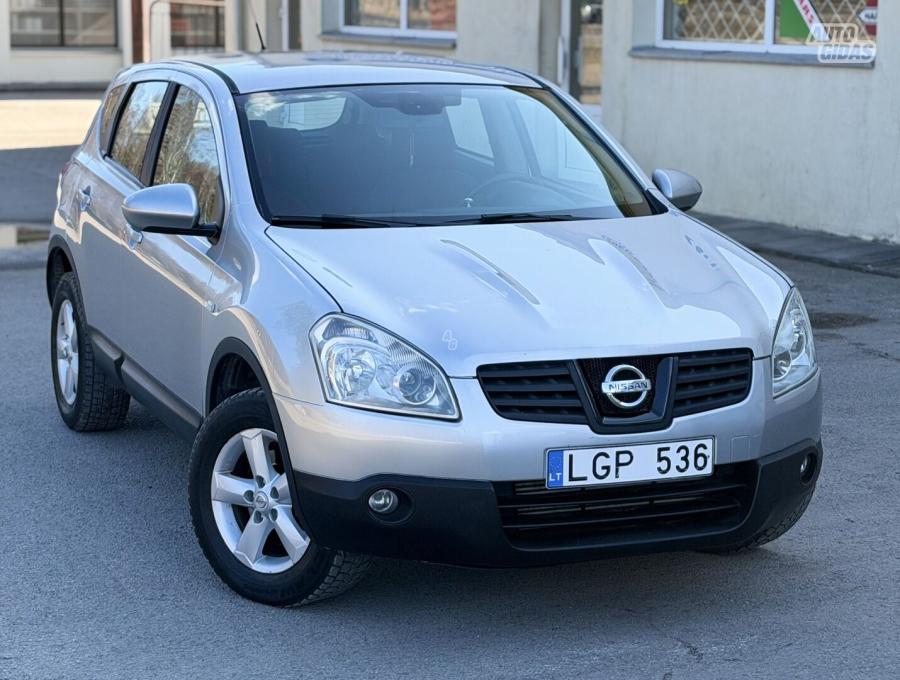 Pelēks Nissan Qashqai 2007 Radviliškis, ar dzinēja tilpumu 1.50 L un nobraukumu 300 tūkst. km par 3750 €, foto 1 vietnē AUTOMOTO.COM.LV