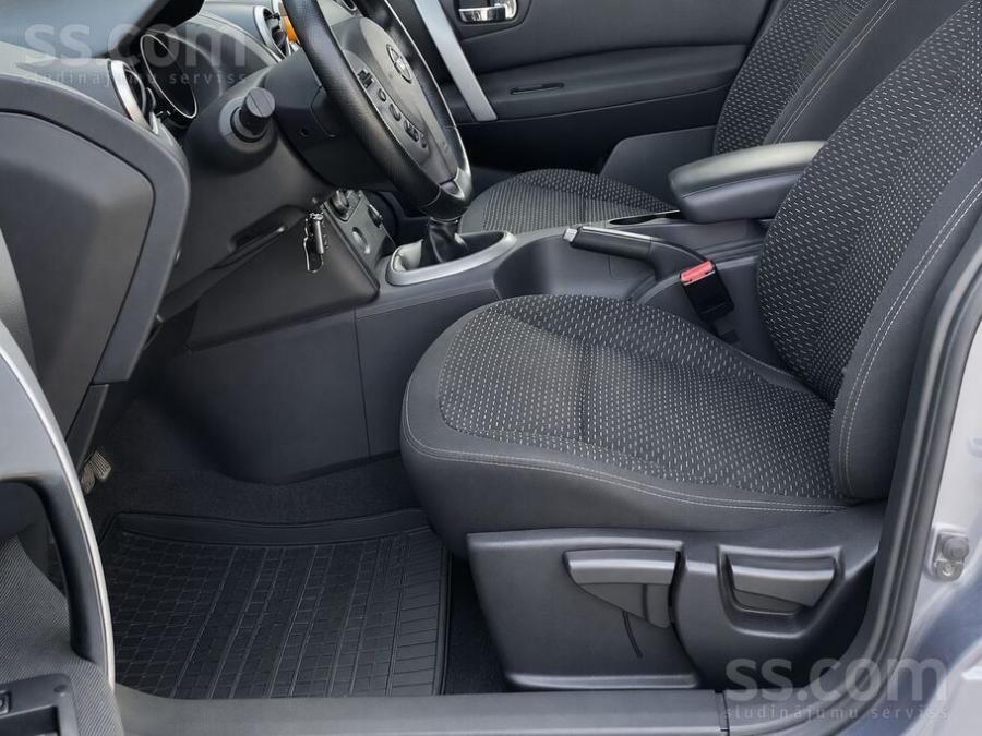 Pelēks Nissan Qashqai 2007 Rīga, ar dzinēja tilpumu 1.50 L un nobraukumu 295 tūkst. km par 2850 €, foto 6 vietnē AUTOMOTO.COM.LV