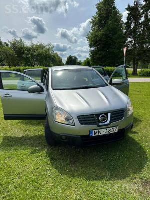 Grey Nissan Qashqai 2007 in Aizkraukle, with an engine capacity of 2.00 L and mileage of 320 thousand km for 2200 €, photo 7 on AUTOMOTO.COM.LV