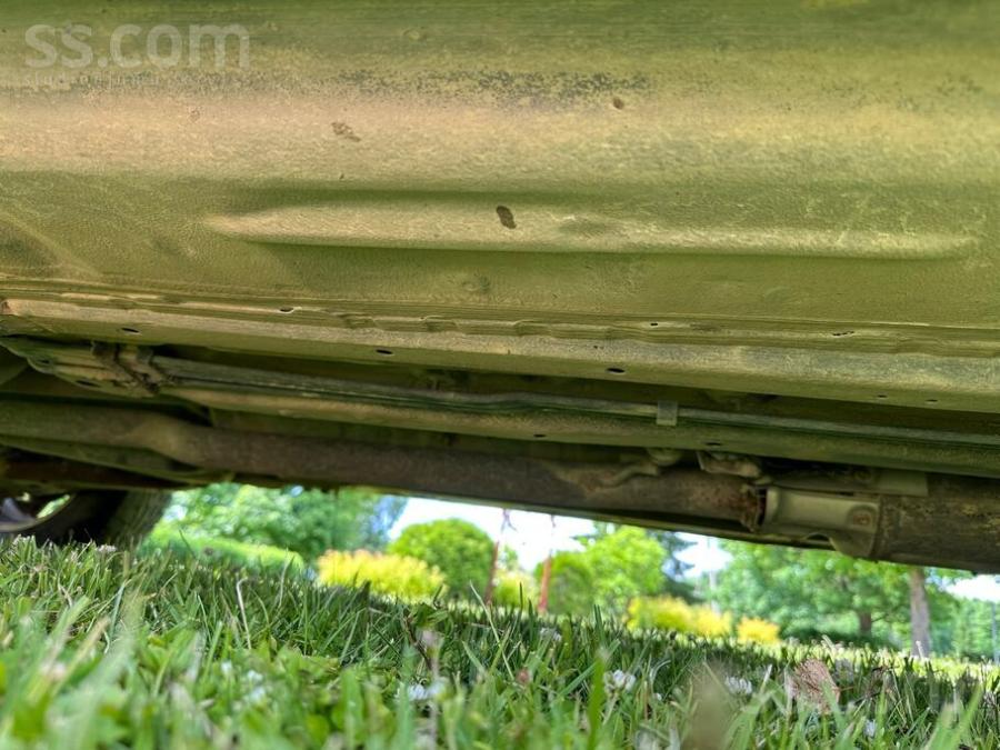 Grey Nissan Qashqai 2007 in Aizkraukle, with an engine capacity of 2.00 L and mileage of 320 thousand km for 2200 €, photo 11 on AUTOMOTO.COM.LV