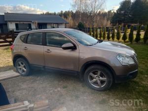 Grey Nissan Qashqai 2007 in Riga, with an engine capacity of 1.60 L and mileage of 290 thousand km for 3100 €, photo 5 on AUTOMOTO.COM.LV