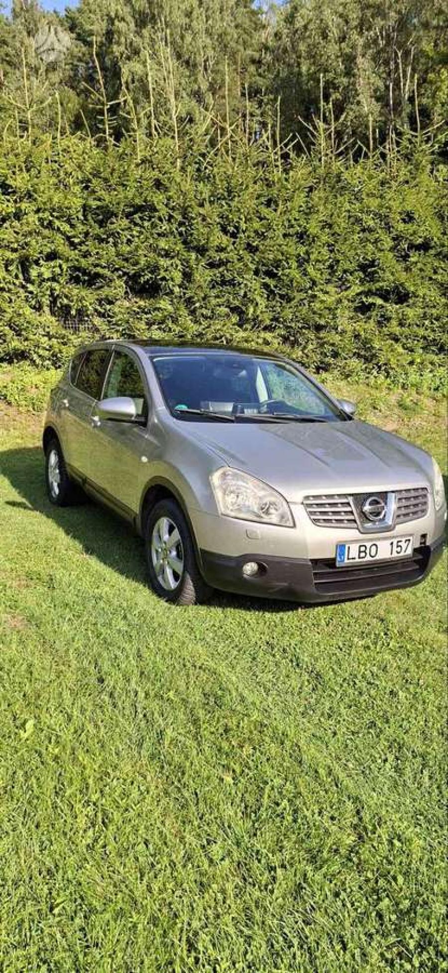 Pelēks Nissan Qashqai 2007 Viļņa, ar dzinēja tilpumu 2.00 L un nobraukumu 299 tūkst. km par 3800 €, foto 1 vietnē AUTOMOTO.COM.LV