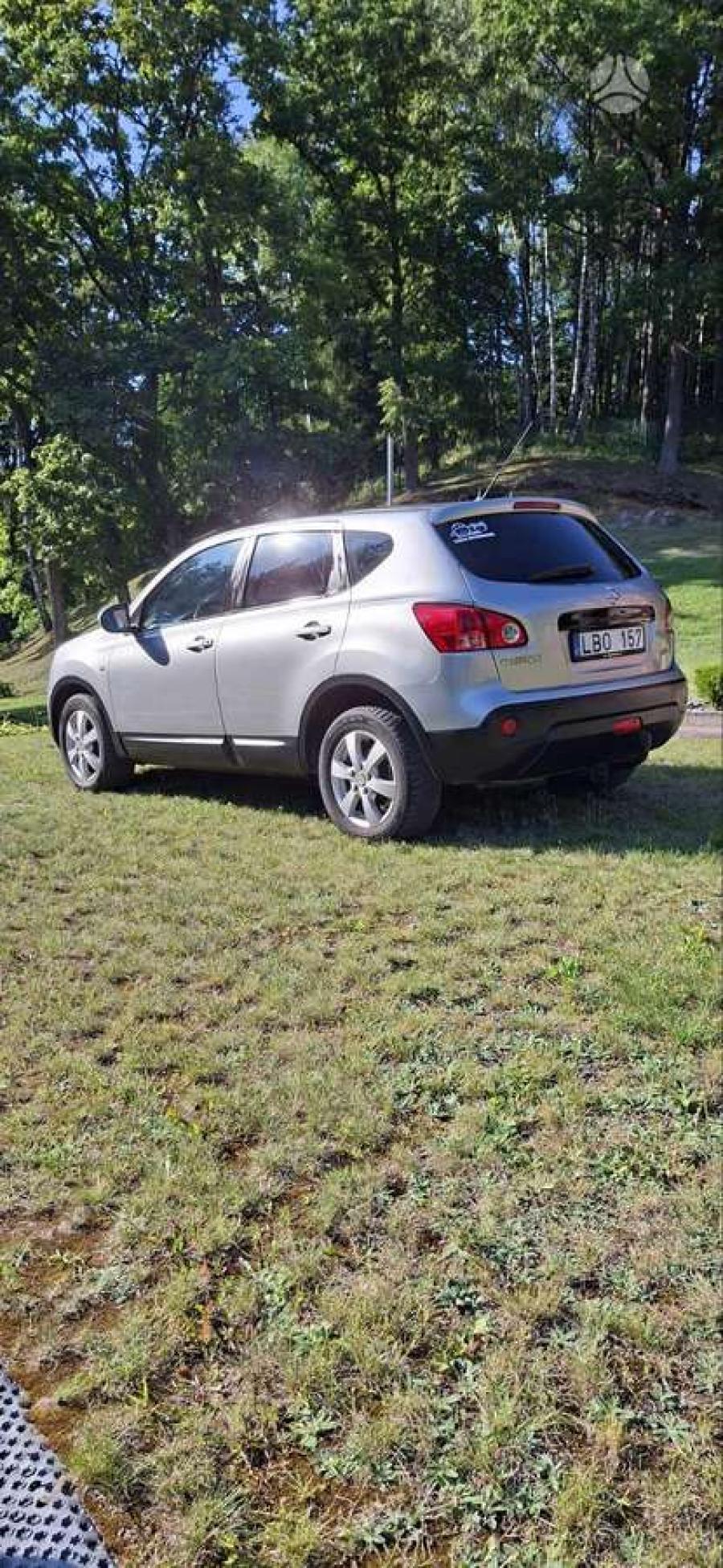 Pelēks Nissan Qashqai 2007 Viļņa, ar dzinēja tilpumu 2.00 L un nobraukumu 299 tūkst. km par 3800 €, foto 8 vietnē AUTOMOTO.COM.LV