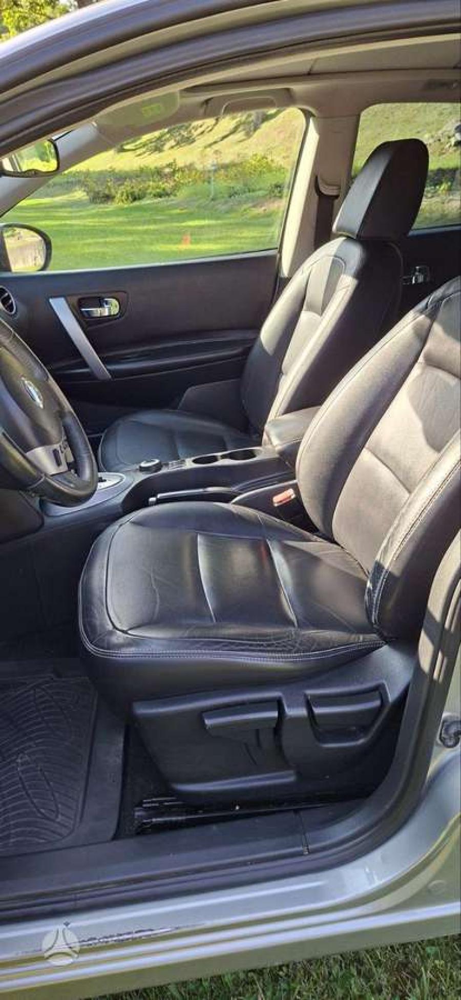 Pelēks Nissan Qashqai 2007 Viļņa, ar dzinēja tilpumu 2.00 L un nobraukumu 299 tūkst. km par 3800 €, foto 14 vietnē AUTOMOTO.COM.LV