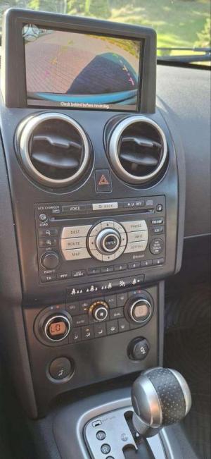 Pelēks Nissan Qashqai 2007 Viļņa, ar dzinēja tilpumu 2.00 L un nobraukumu 299 tūkst. km par 3800 €, foto 18 vietnē AUTOMOTO.COM.LV
